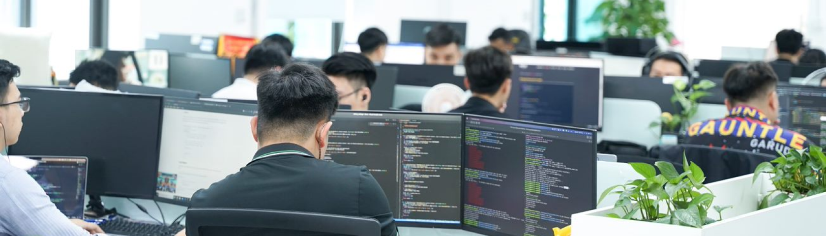 Fintech Development Outsourcing: The Ultimate Guide